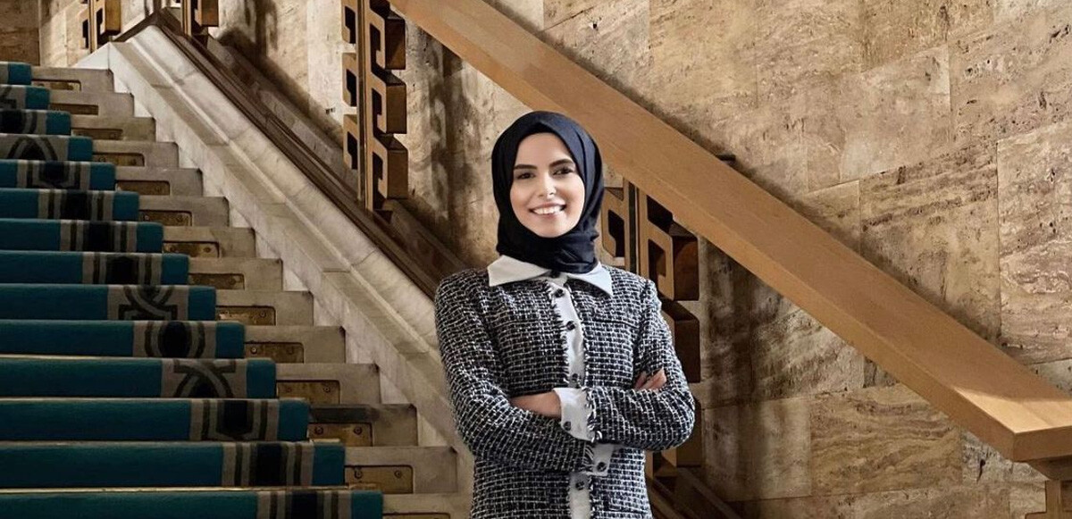 Elif Laçin Kimdir? Sosyal Sorumluluk Projeleri ve Siyasi Çalışmalarıyla ...