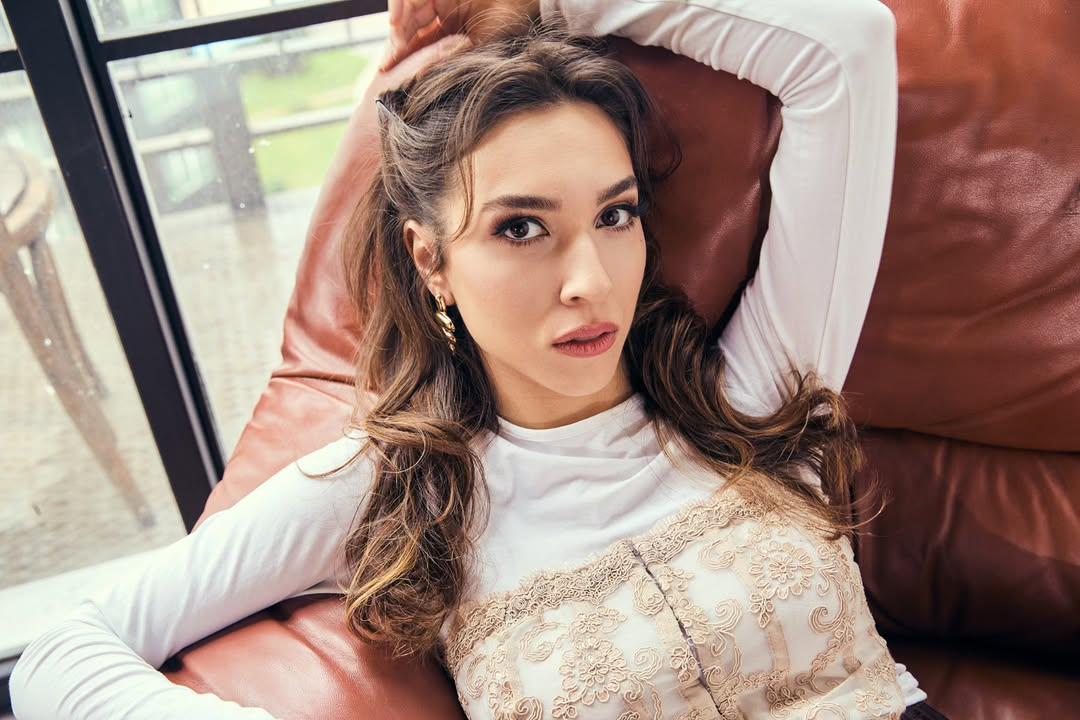 Zeynep Parla kimdir? Zeynep Parla hangi dizilerde oynadı, Kızılcık ...